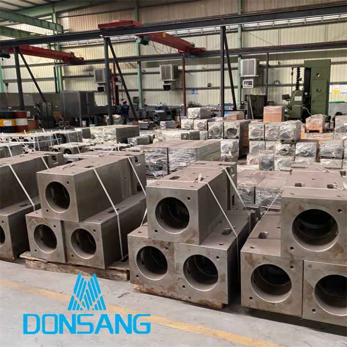 Excavator Breaker SB81 Cylinder Hydraulic Rock Breaker Parts